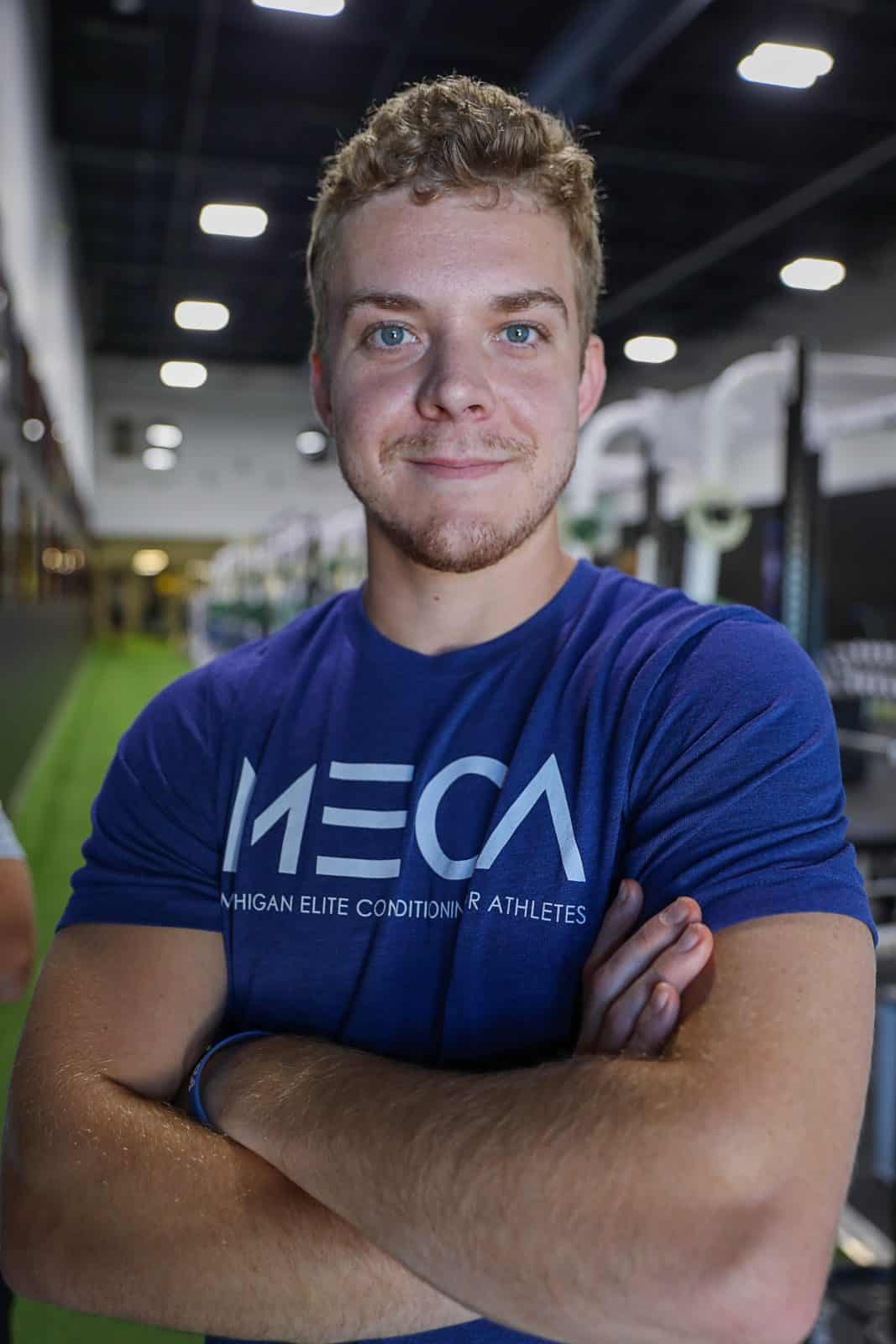 Detroit - Novi - Meca Strong